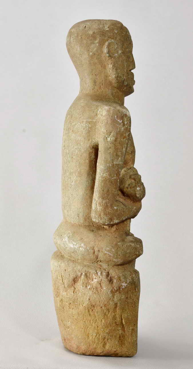 MC2023 Bakongo statue maternité en pierre Ntadi stone figure – Galerie ...